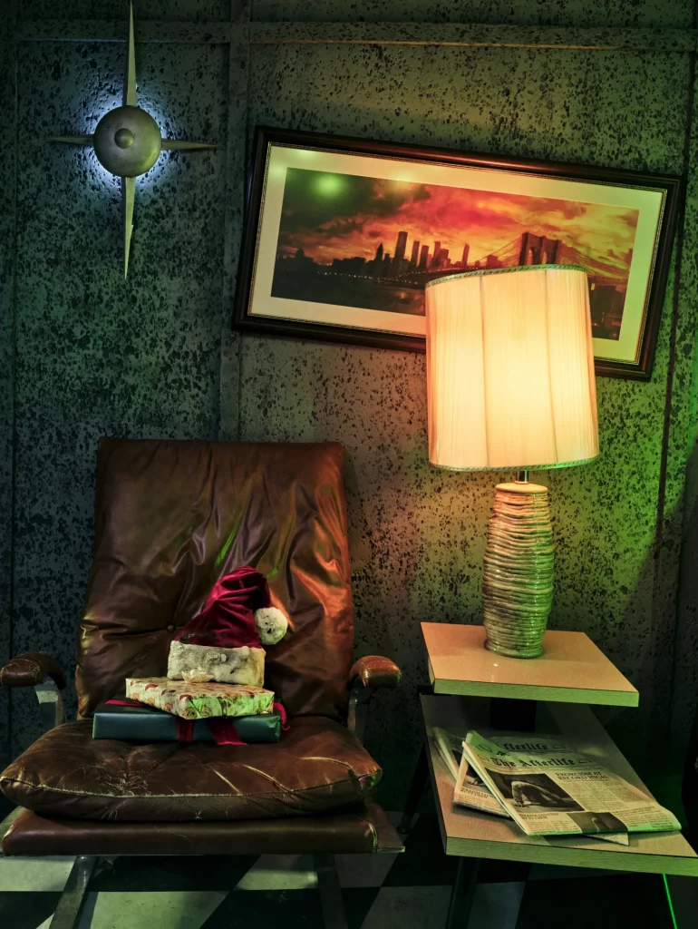 Visit the Deetz Beetlejuice house – Matt's Homepage